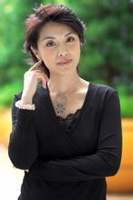 Astrid Chan - Pages [1] - Dunia pengetahuan ensiklopedia